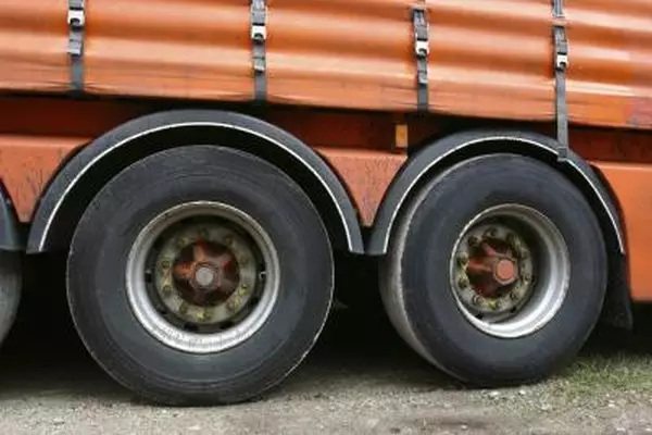 Maitiro ekuyera Semi Truck Wheelbase