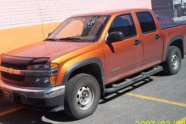 Otu esi ewepu Chevrolet Colorado Dashboard