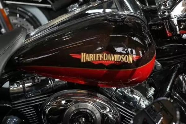 Yadda Ake Cire Murfin Farko Na Cikin Gida Daga Harley