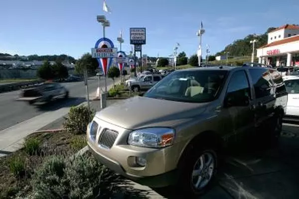 Como ler os códigos do motor de servizo de Pontiac Montana pronto